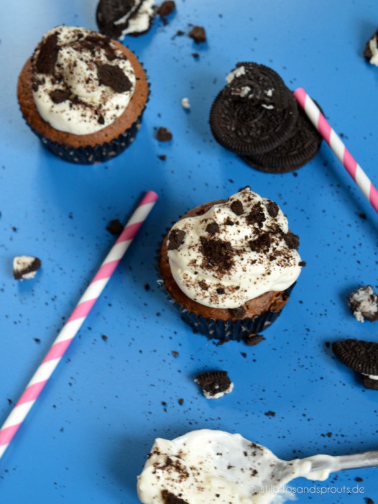 Oreo Cupcakes - Stilettos & Sprouts