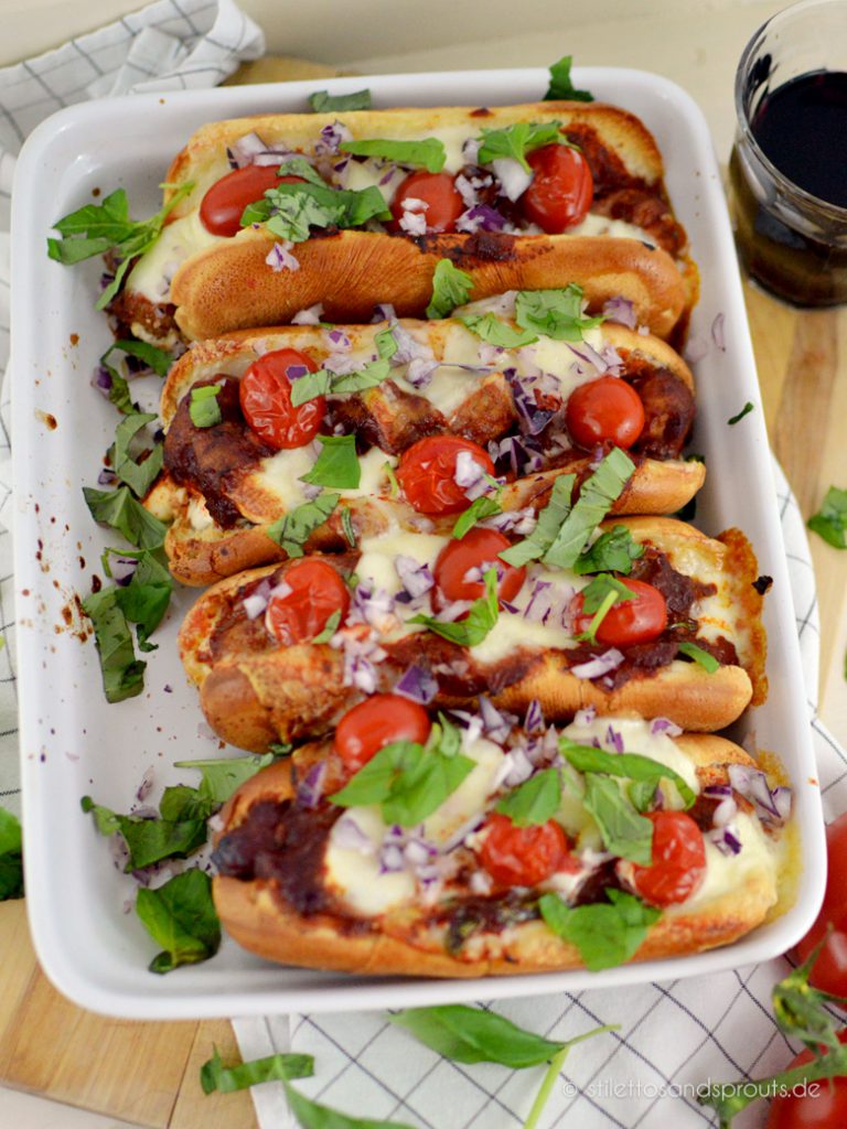 Italian Style Hot Dogs - Stilettos & Sprouts