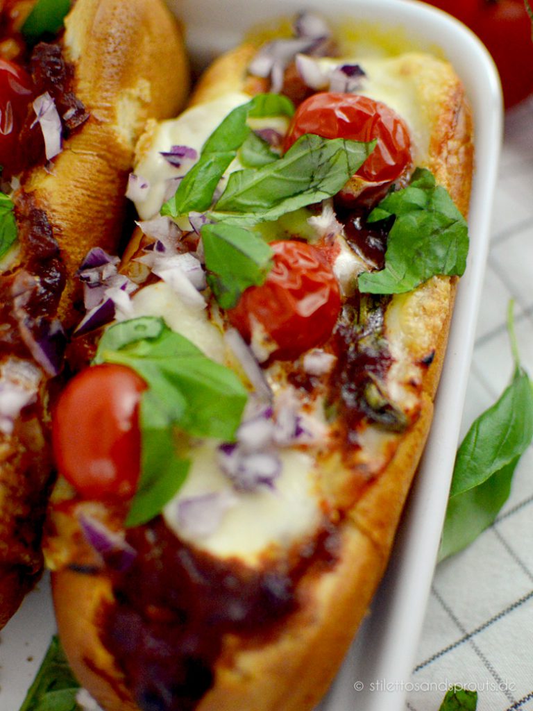 Italian Style Hot Dogs - Stilettos & Sprouts